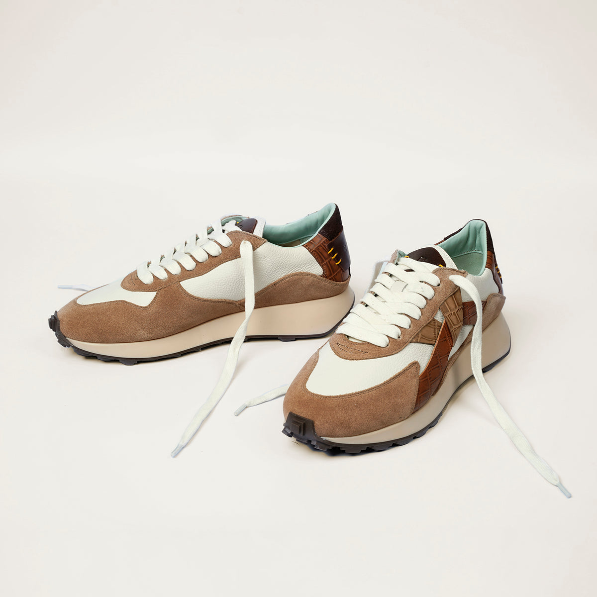 Arbi Sleek Sneaker - Off-white/Earthy – Black Tulip