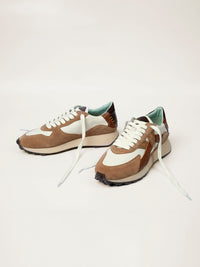 Arbi Sleek Sneaker - Off-white/Earthy – Black Tulip